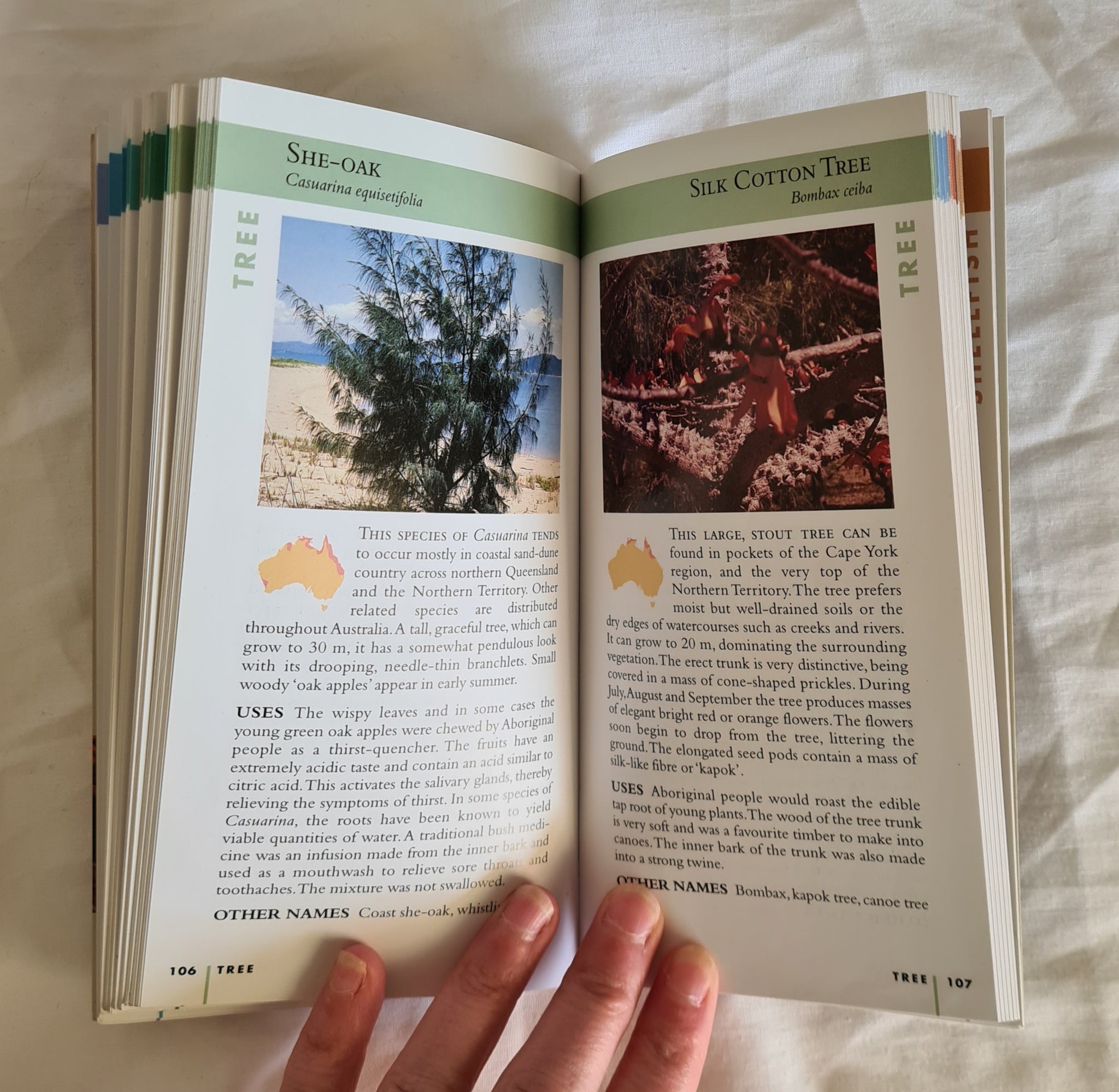 Bush Tucker Field Guide by Les Hiddins – Morgan's Rare Books