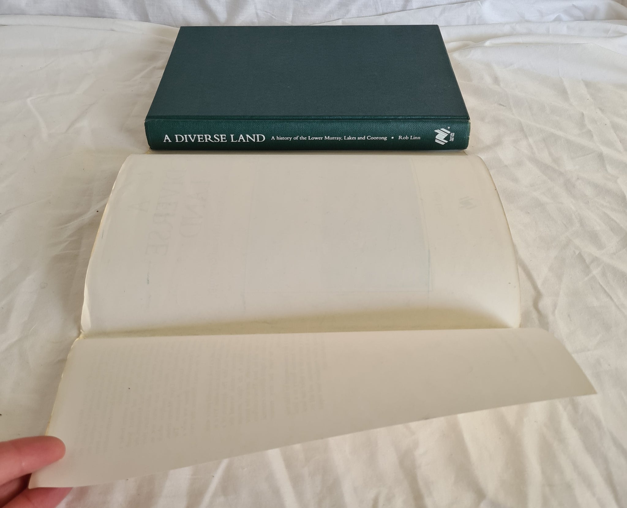 A Diverse Land by Rob Linn – Morgan's Rare Books