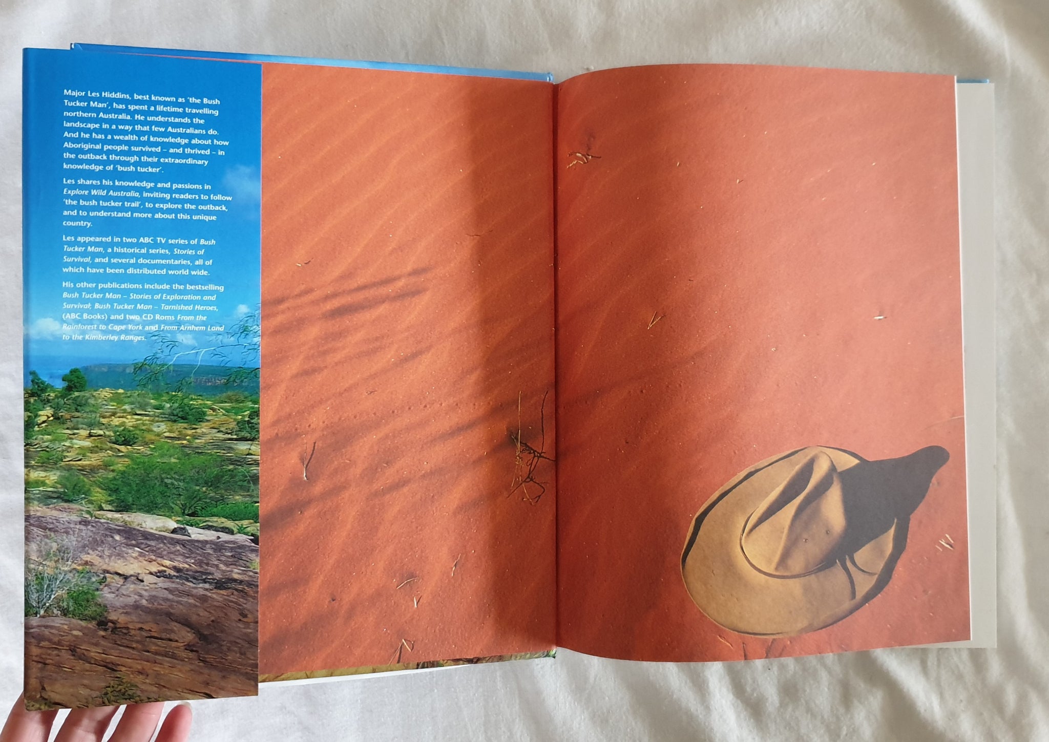 Explore Wild Australia With the Bush Tucker Man by Les Hiddins – Morgan ...